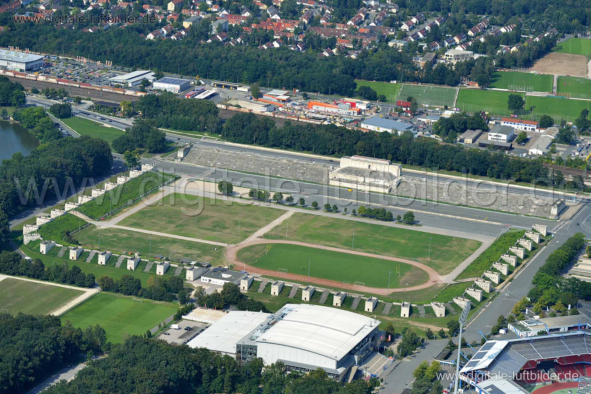Luftbild: Steintribüne & Zeppelinfeld, Nürnberg